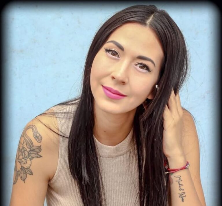 Estatura de Aly Noris